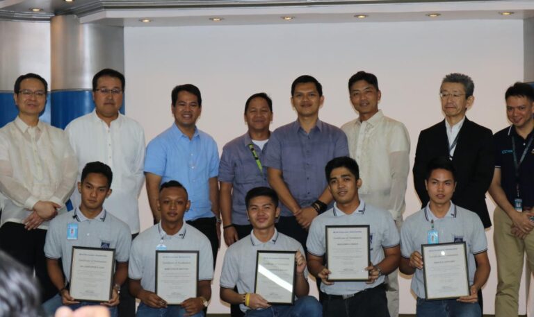 Panasonic awards Scholarship for 5 Dualtech Trainees - Dualtech ...