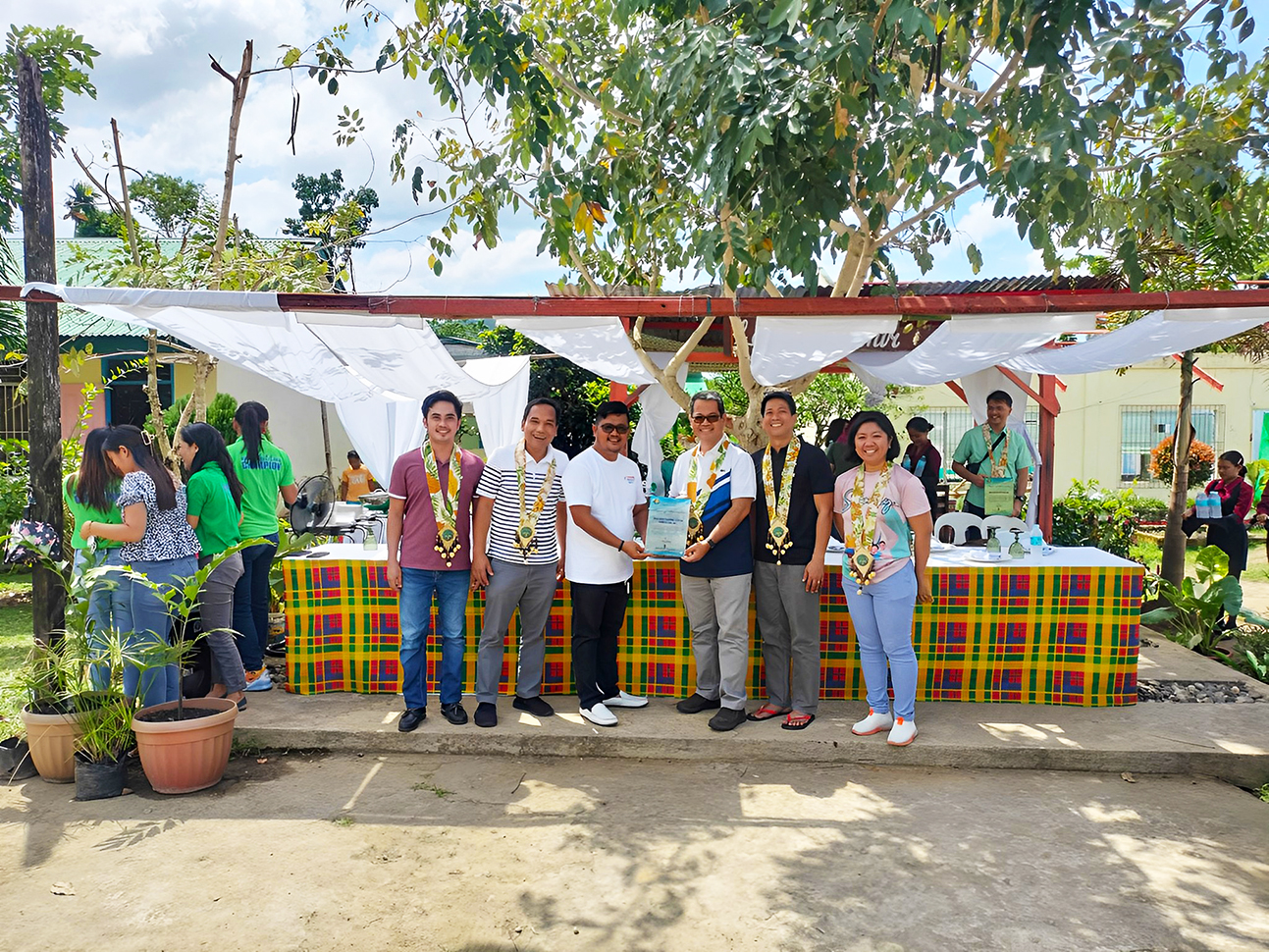 Dualtech roadshow in Negros gain 35 scholar-grantees - Dualtech ...